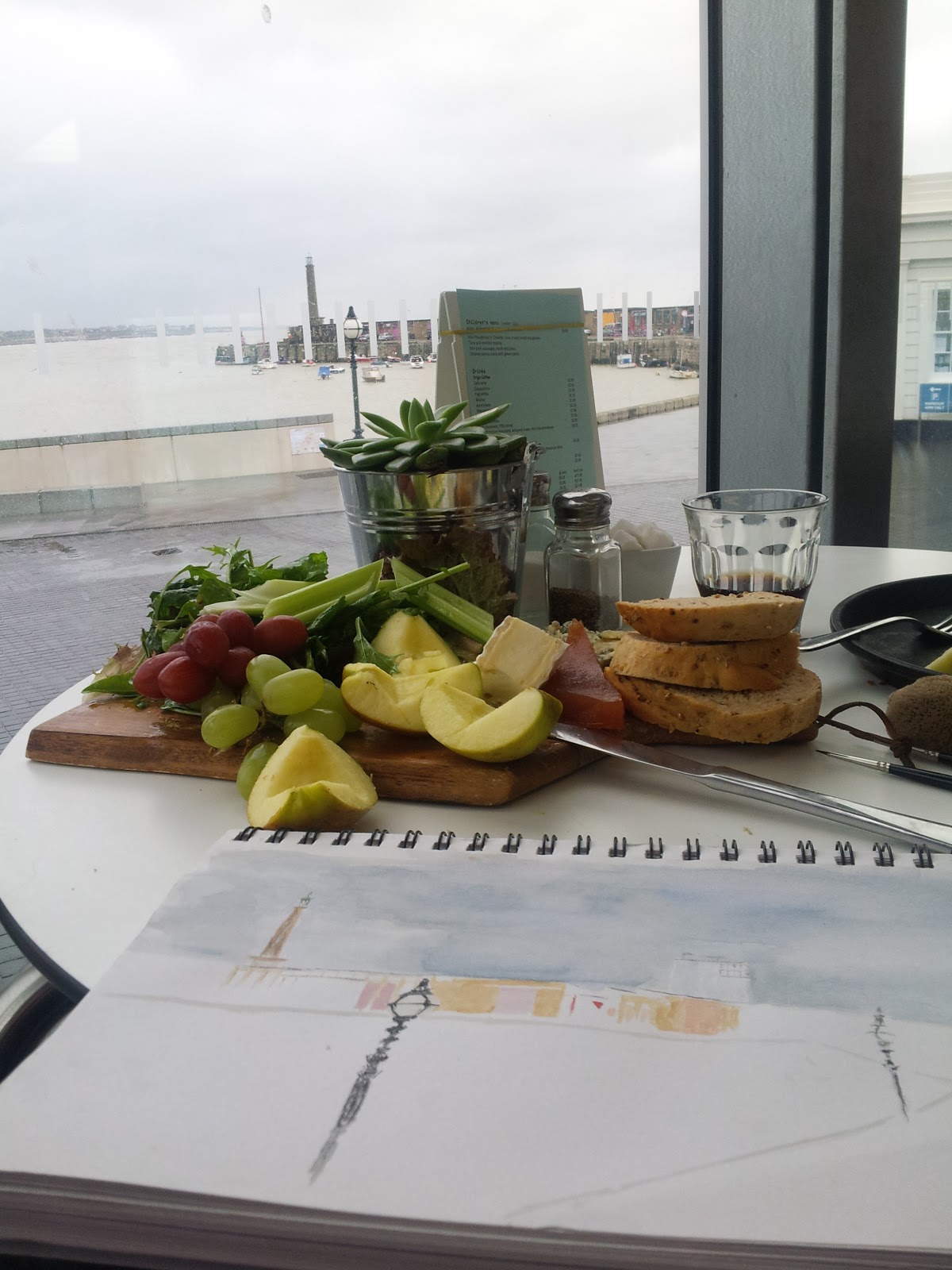 thanetonline: The watercolour painting of Margate Lighthouse from ...