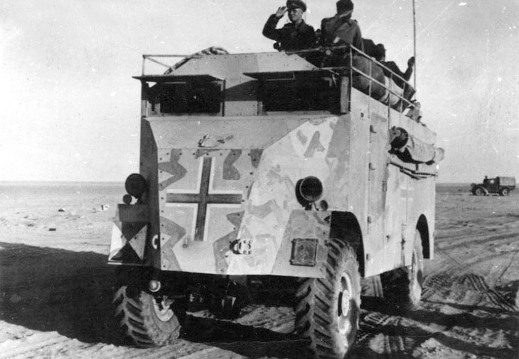 Panzerserra Bunker- Military Scale Models in 1/35 scale: AEC Dorchester ...