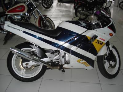 Bela Moto: Honda CBR 450 SR
