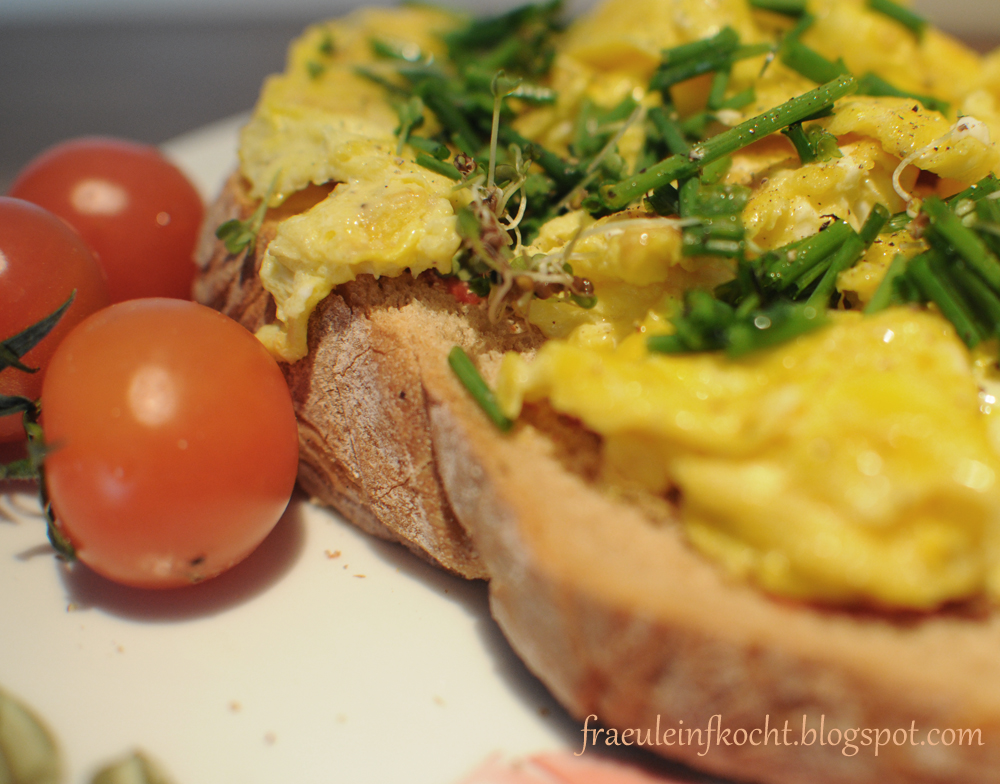 Fräulein F. kocht: Eierspeis-Brot