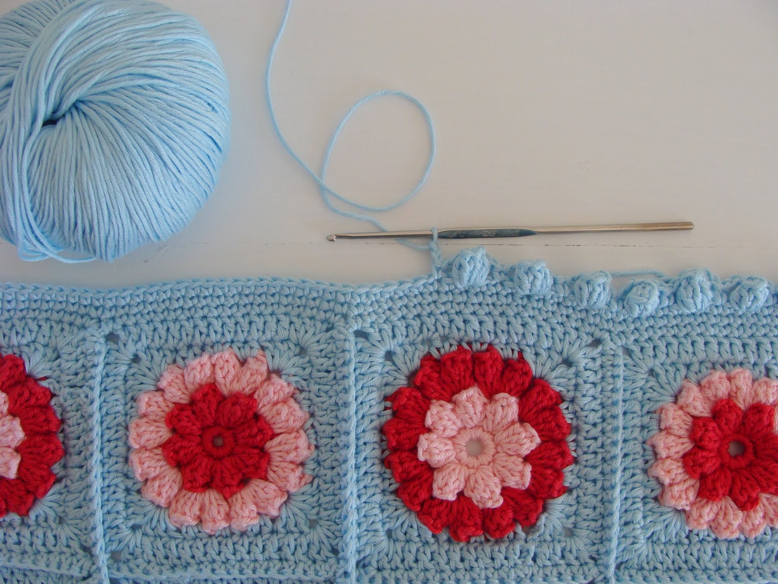 Twolittlebirds: Popcorn stitch crochet edging tutorial