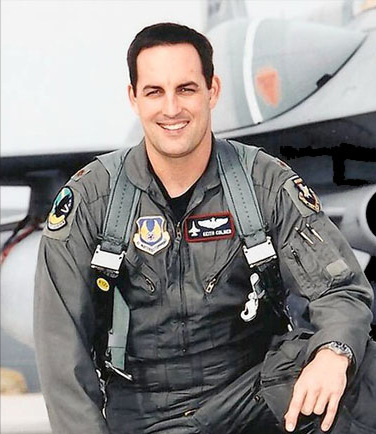 Virgin Galactic hires second pilot astronaut