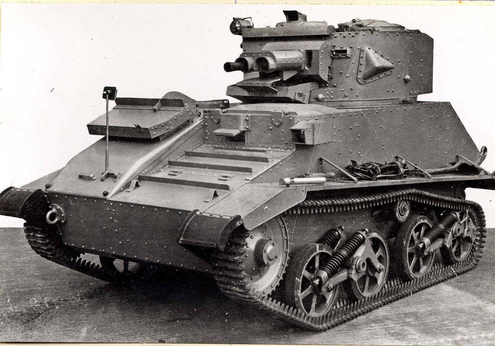 Interwar Tank Development: Light Tank Mk VIb India 1936