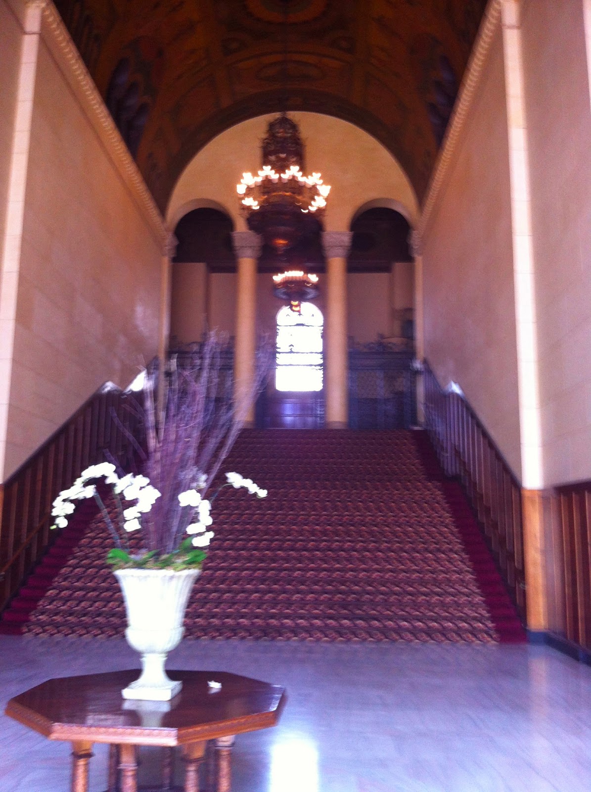 Old Hollywood, New Glitz: Pipe Organs, Chili Peppers, and Prohibition ...