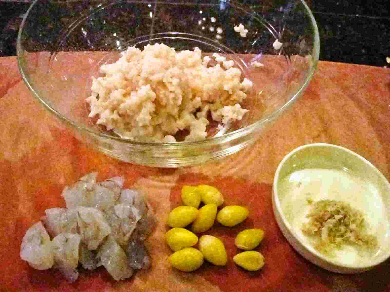Recipes for Tom: Ebi to ginnan-iri mushi-renkon manju / steamed lotus ...