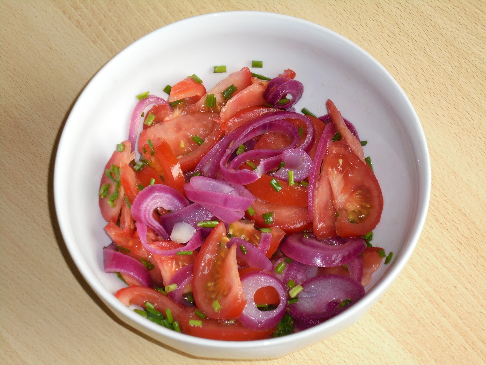 Adventures in Flavorland: Ensalada chilena (Chilean salad) (vegan)