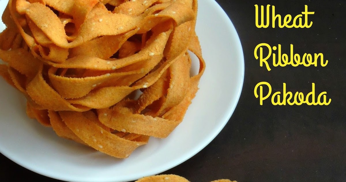 Priya's Versatile Recipes: Wheat Ribbon Pakoda/Godhumai Ola Pakoda