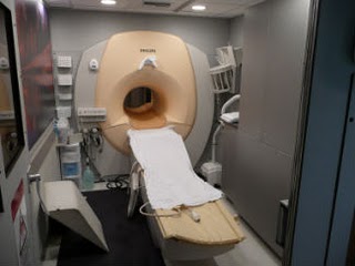 Fisika Medis: Magnetic resonance Imaging (MRI)