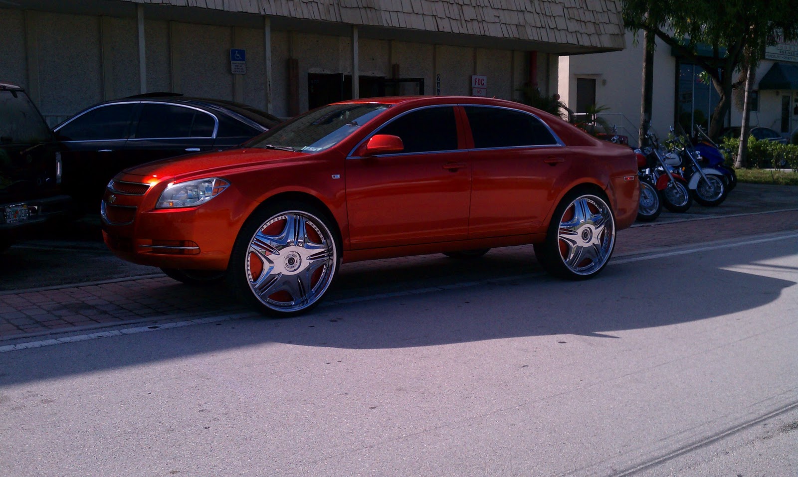 PHOTOGRAPHY BY MIAMIEARL: 2011 Malibu on 26" DUB Cream Floaters
