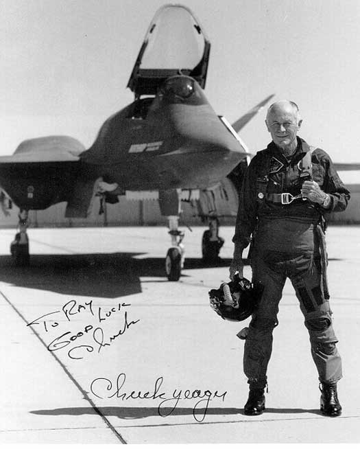 General Chuck Yeager vai romper novamente a barreira do som sobre Edwards!