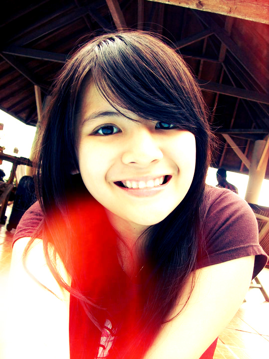 Goresan Sketsa Sonya: SONYA PANDARMAWAN