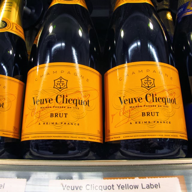 Jim's Loire: The difference between orange socks and Champagne ...