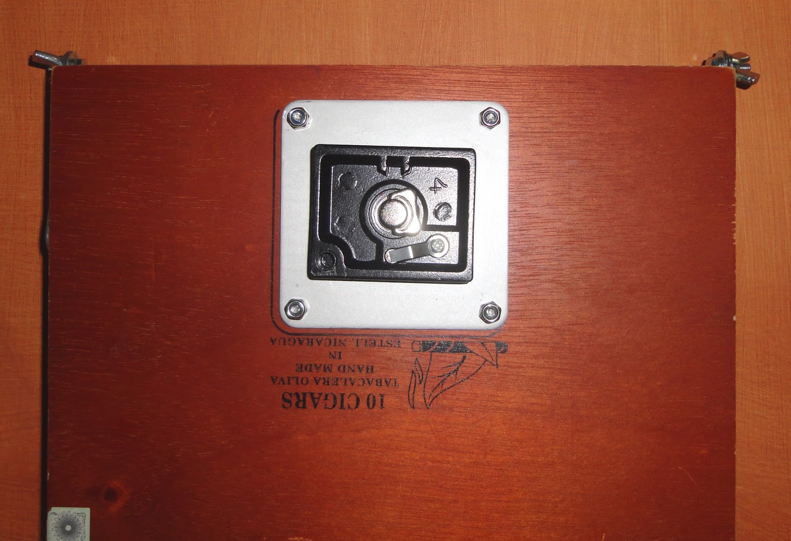 The Old School Palette: More Cigar Pochade Boxes