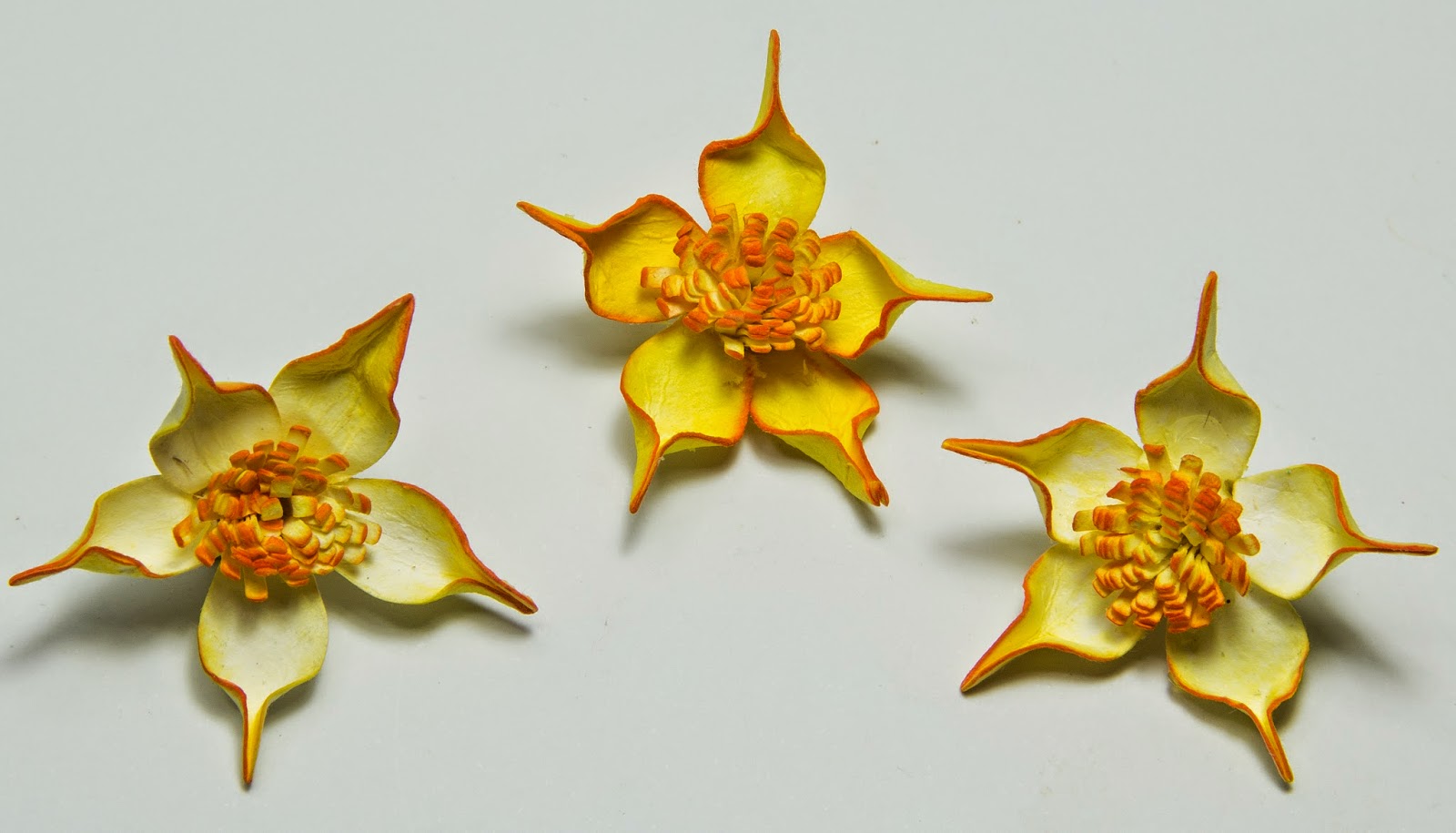 Daffodil / Narcisi Flower Tutorial by Julie Lavalette - Cheery Lynn ...