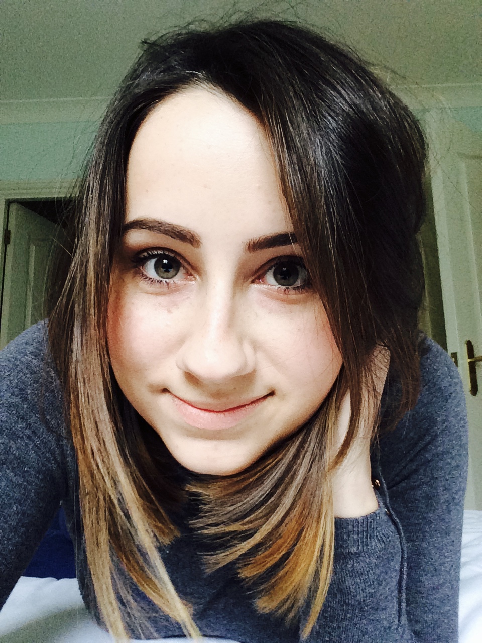 Zara Nicholas: About Me