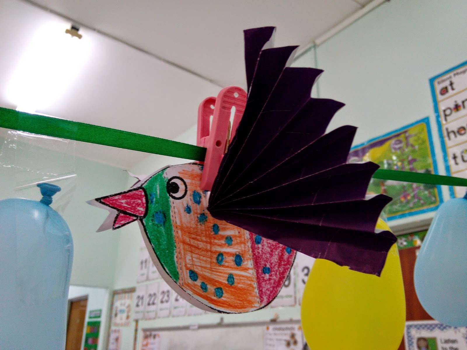 Kinder Talk: 3D Bird with Fan Wings