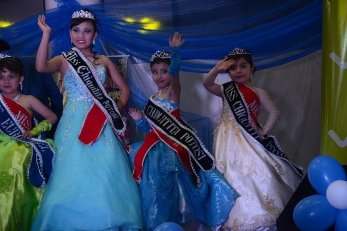 Potosi Ayer se eligieron a Miss Chiquitita | Misses de Bolivia