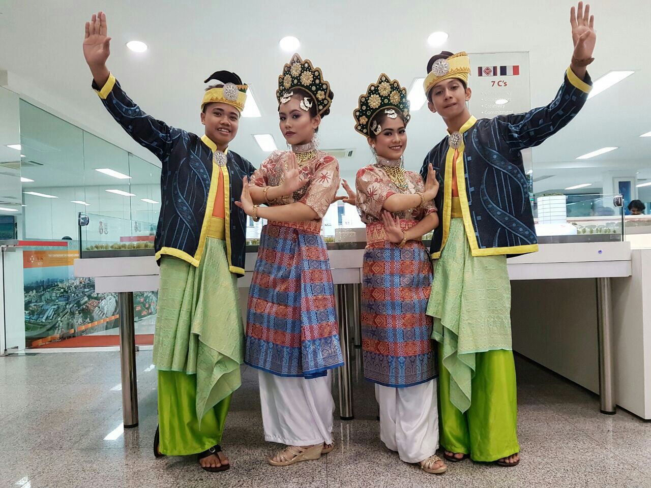 PAKEJ HARI RAYA Live Band GHAZAL Tradisi | Tarian | Singapura | Ghazal ...