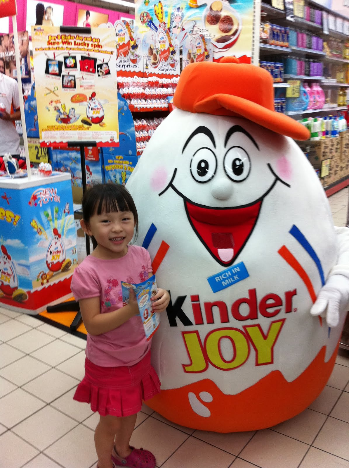 Juz Us: It a joy to meet up with Kinder Joy!