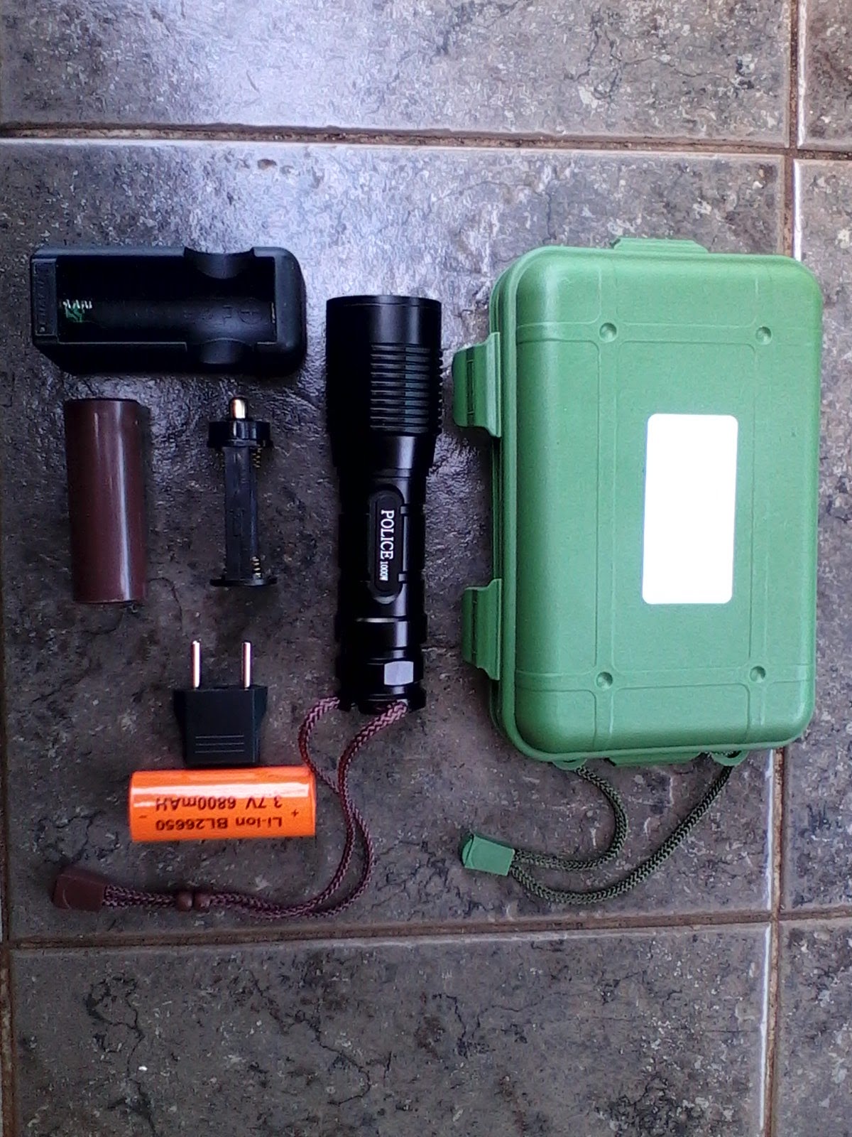 BERAGAM SENTER POLICE DAN AKSESORISNYA | Meong's Shop - Jual Senter Led ...