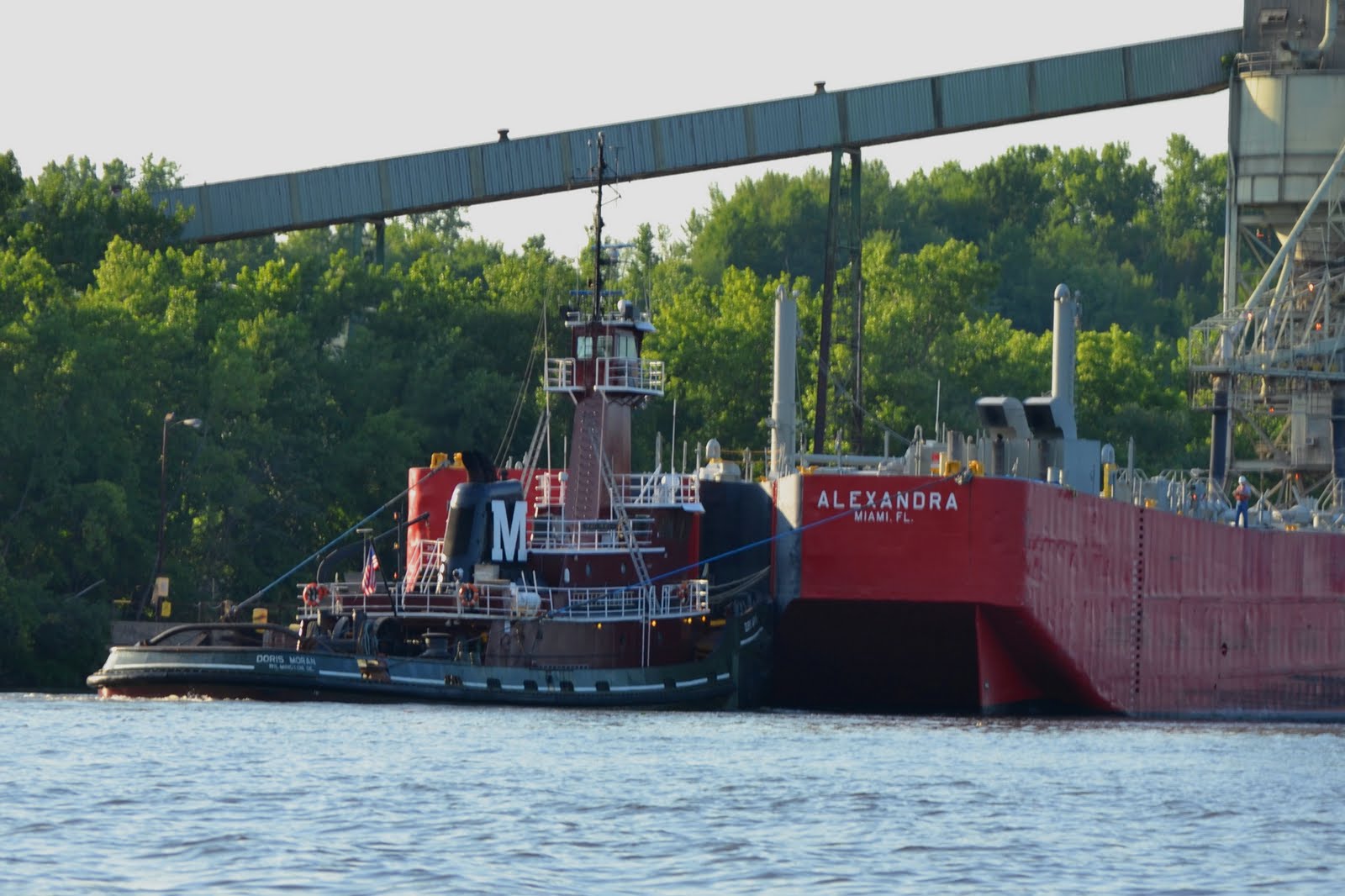The Hudson River Explorer: "Doris Moran" North of Coeymans Landing,New York