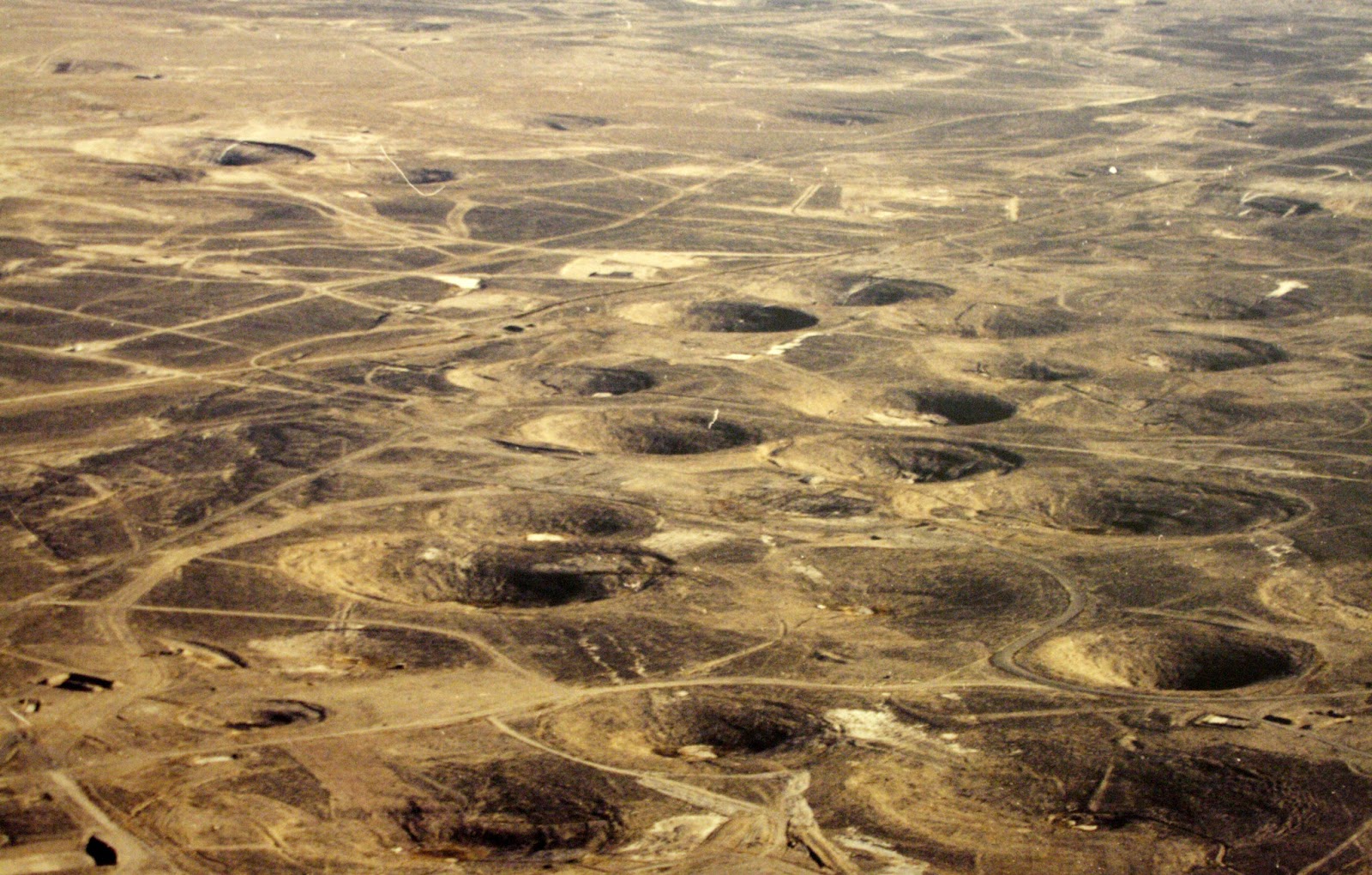 artbeco: Atomic Testing, Rings and Big Hotels (with Casinos)