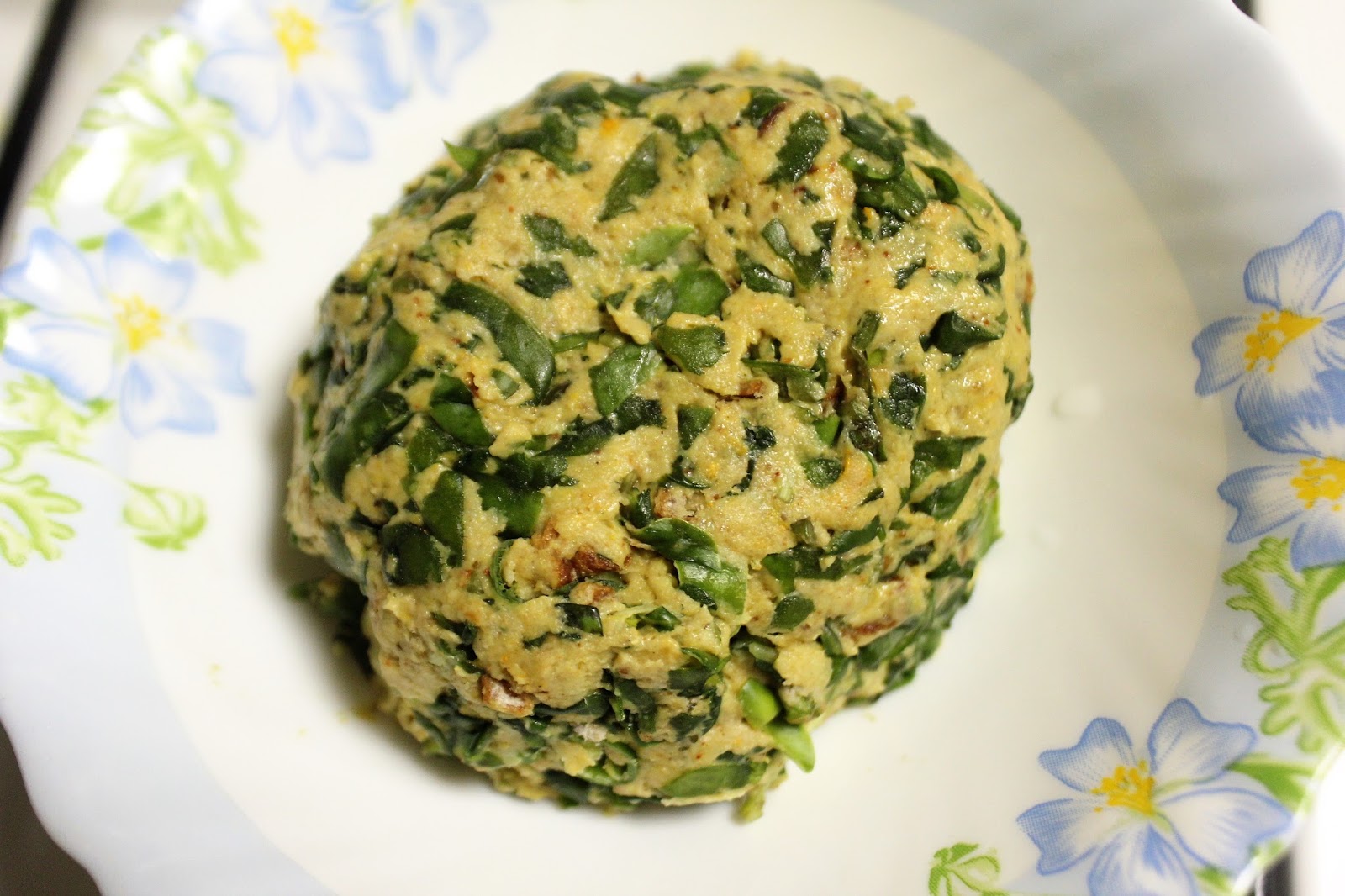 Bethica's Kitchen Flavours: Kulfa Saag Paratha (Purslane Leaves Flat Bread)