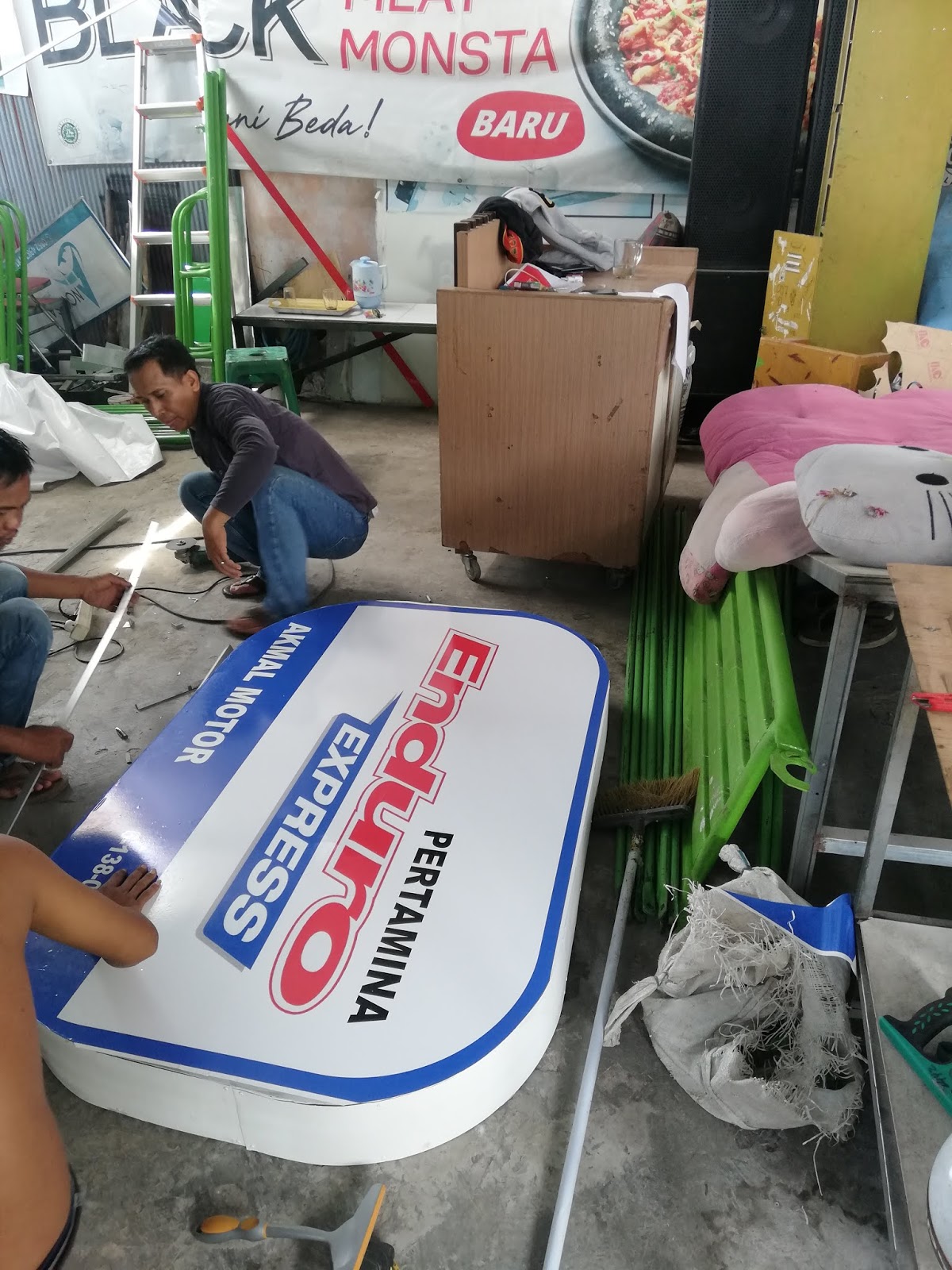 Warna ANGKASA Advertising PALANGKARAYA Produksi Billboard Space iklan ...