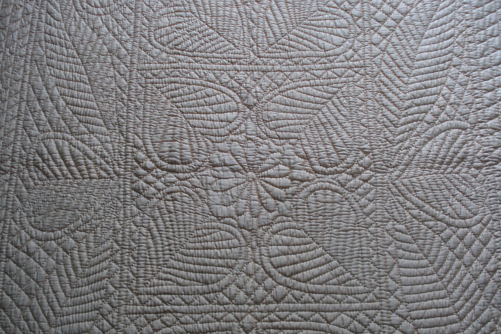 Welsh Quilts: Welsh Quilt with Yellow and Striped Fabrics