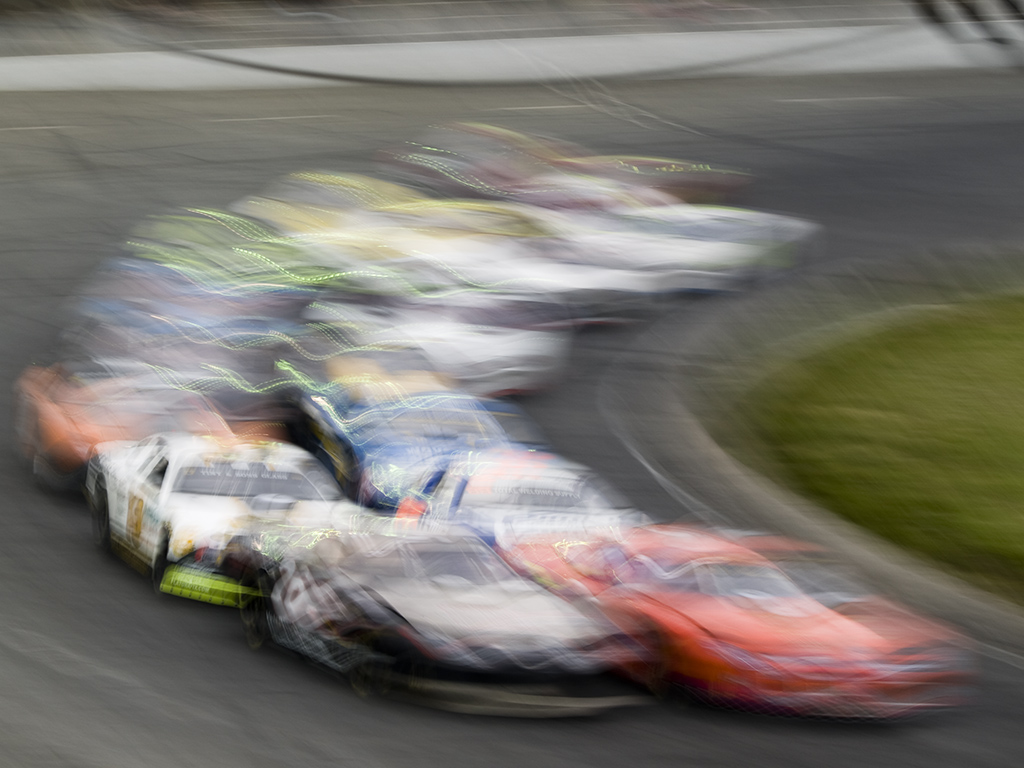 Best Speed Of Car Race Panning Photograph | (Photos Area