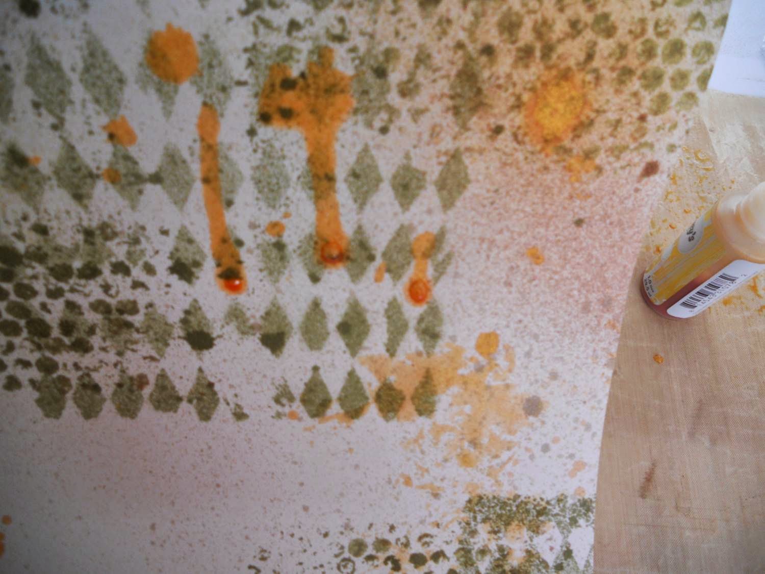 Homespun Scrapbooking: TUTORIAL: SPRAY MISTS - De"MIST"ify