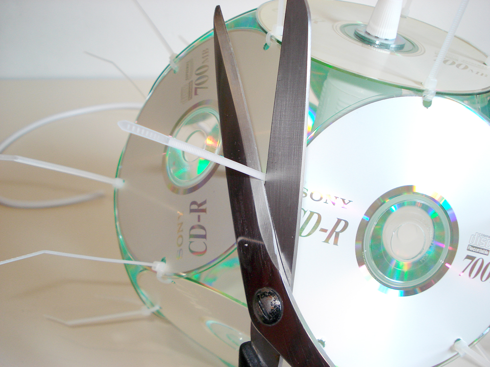 VOQ? nothing is lost, everything is transformed: DVDs/CDs Table Lamp ...