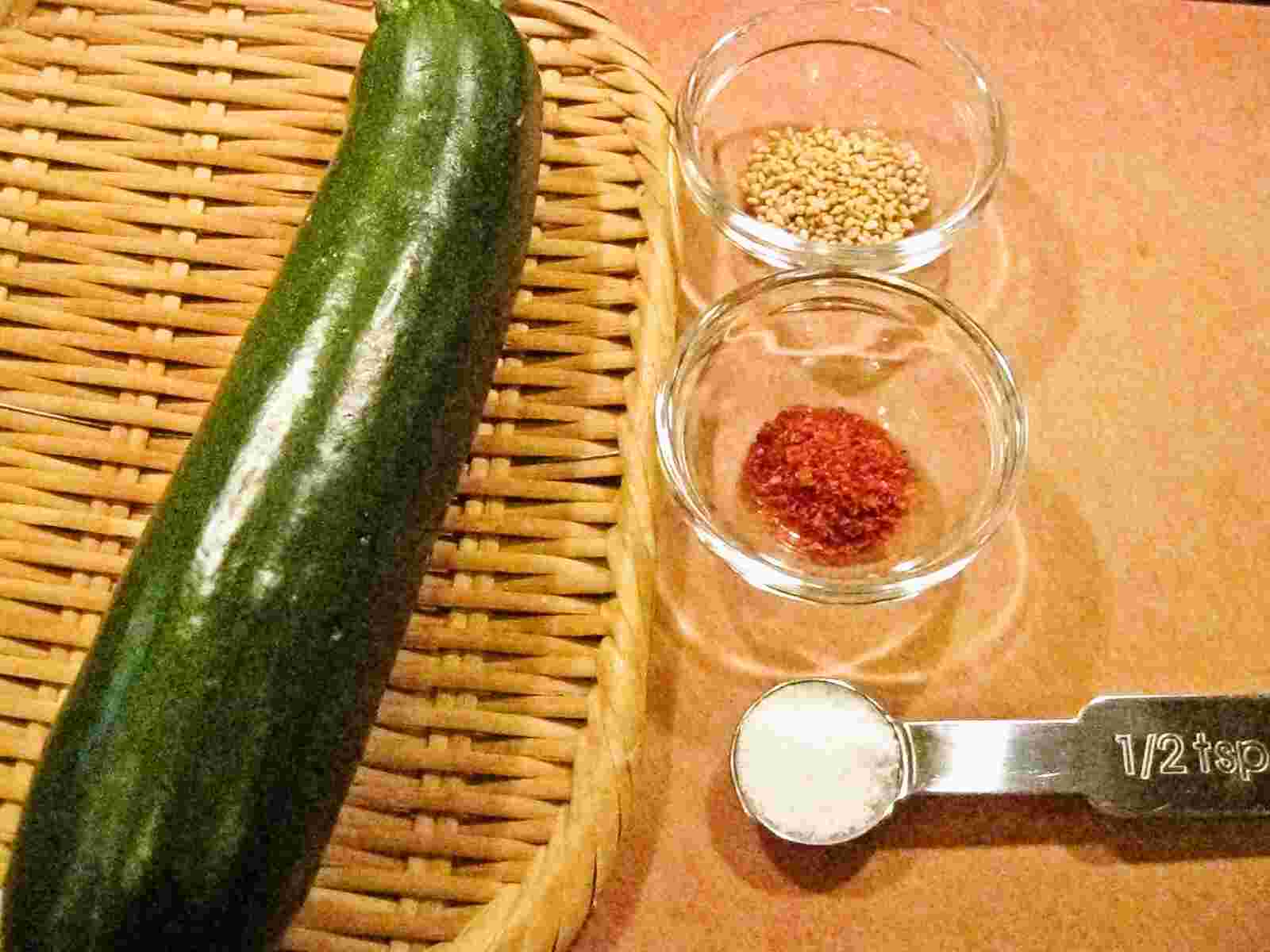 Recipes for Tom: Zukkiini no namuru / zucchini namul saute or salad