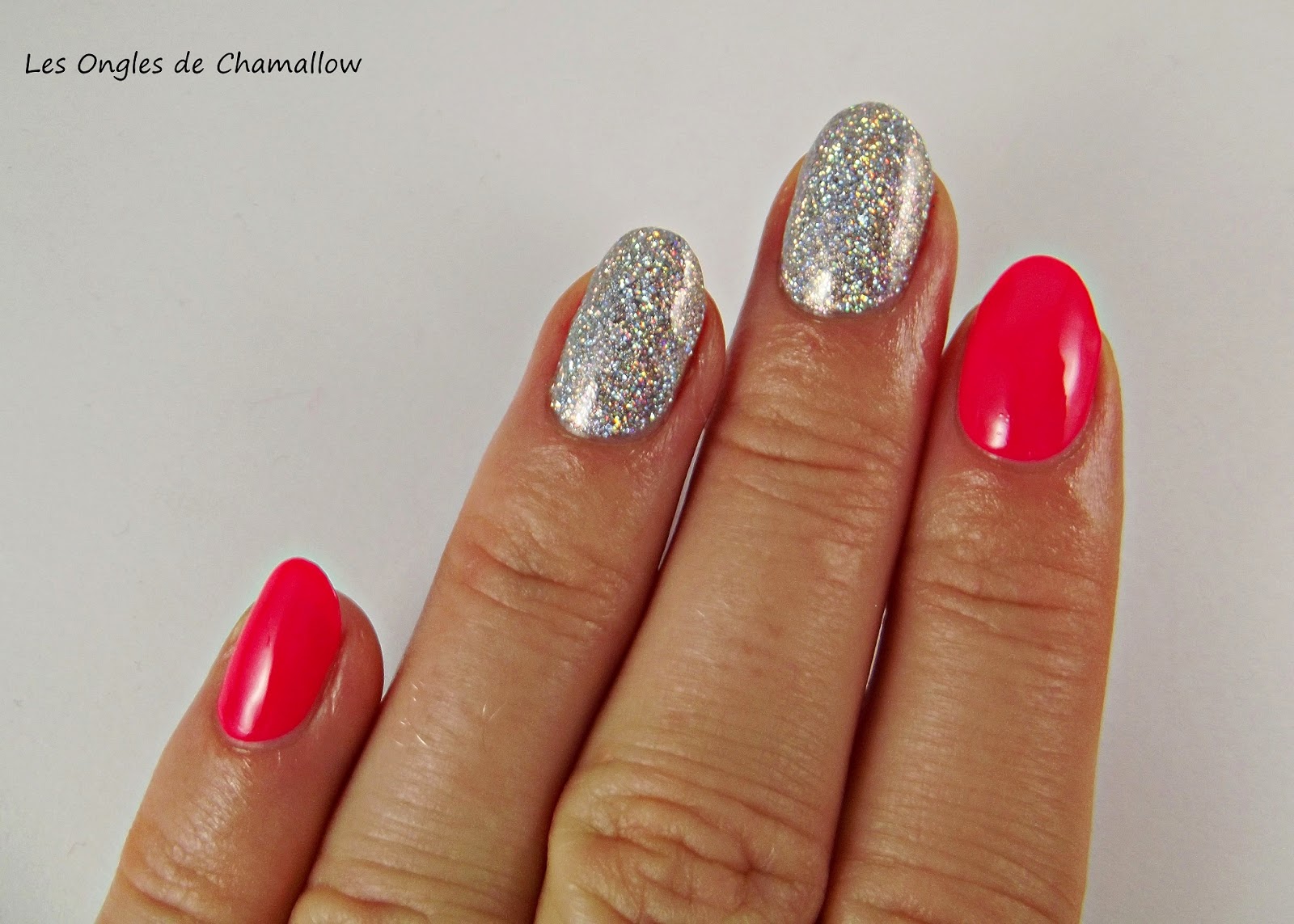 Les Ongles de Chamallow: 24 Karat Diamond ou la manucure de la discrétion!