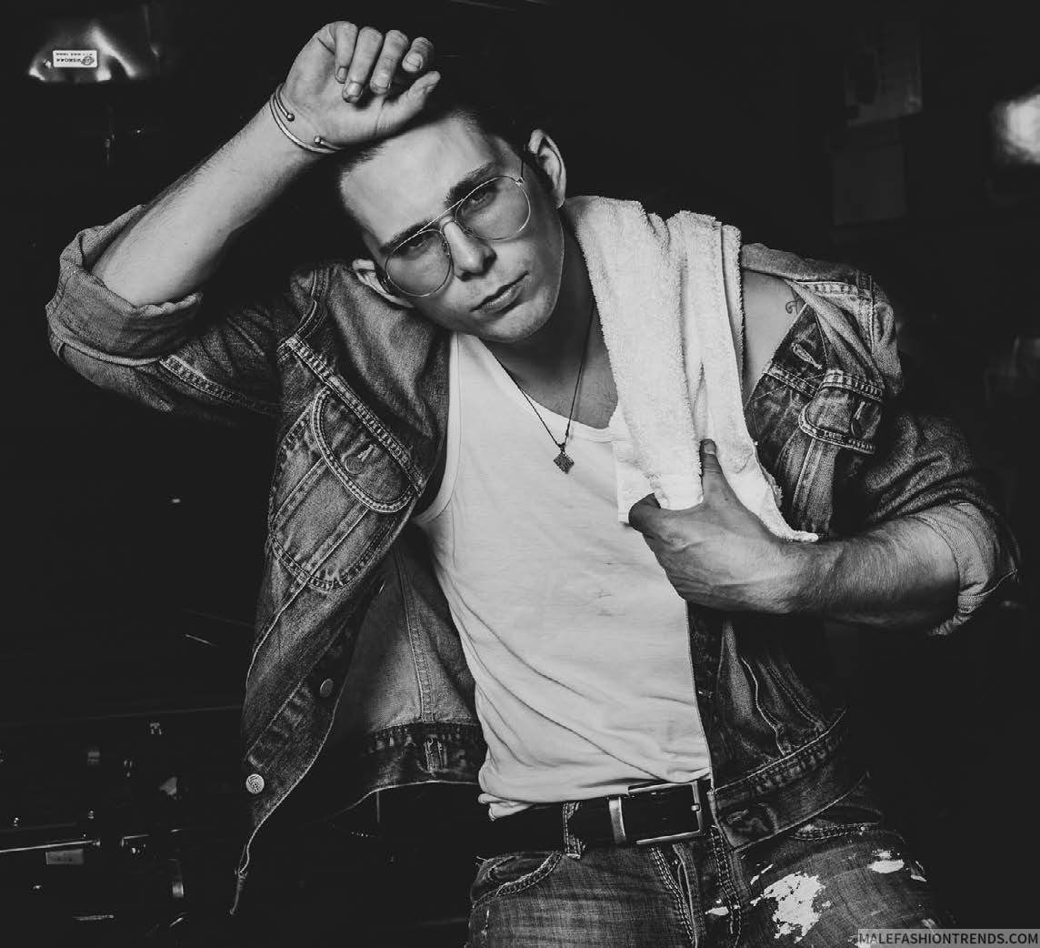 Sean McDonald para ADON Magazine por Paul Jamnicky