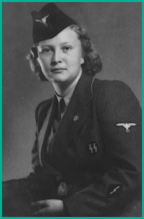 SS-Helferin: sprawczynie zza biurka