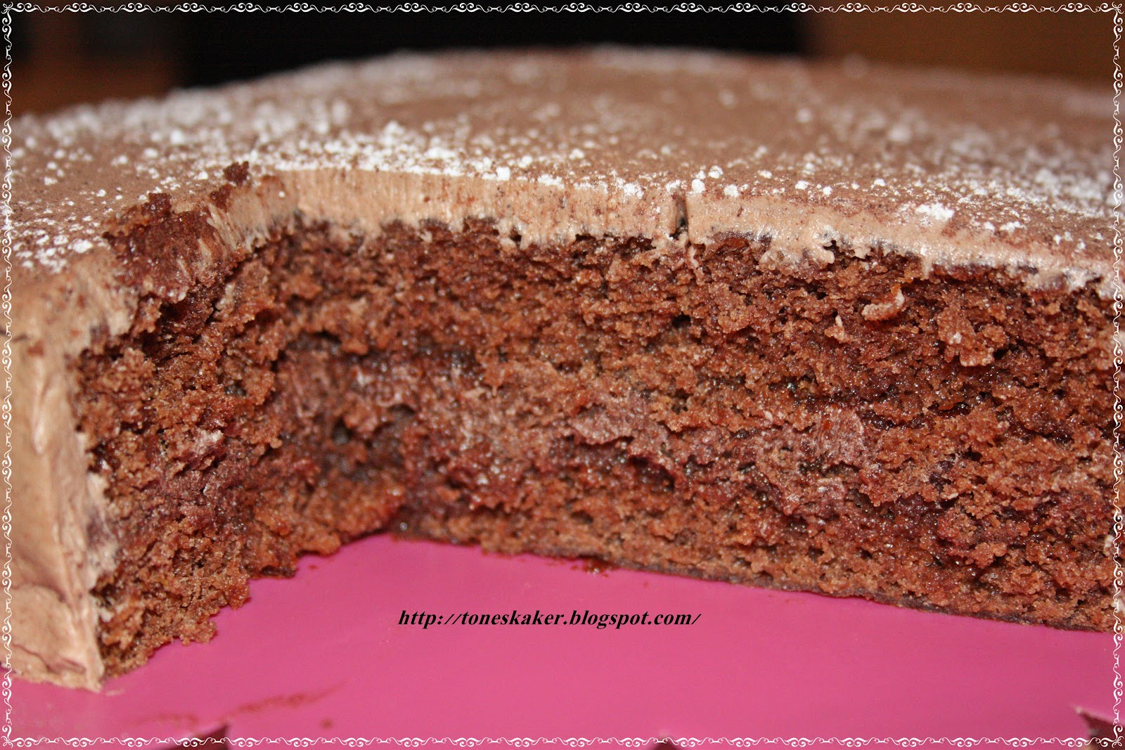 Tones kaker og andre søte saker: Saftig sjokoladekake med chocolatefudge!