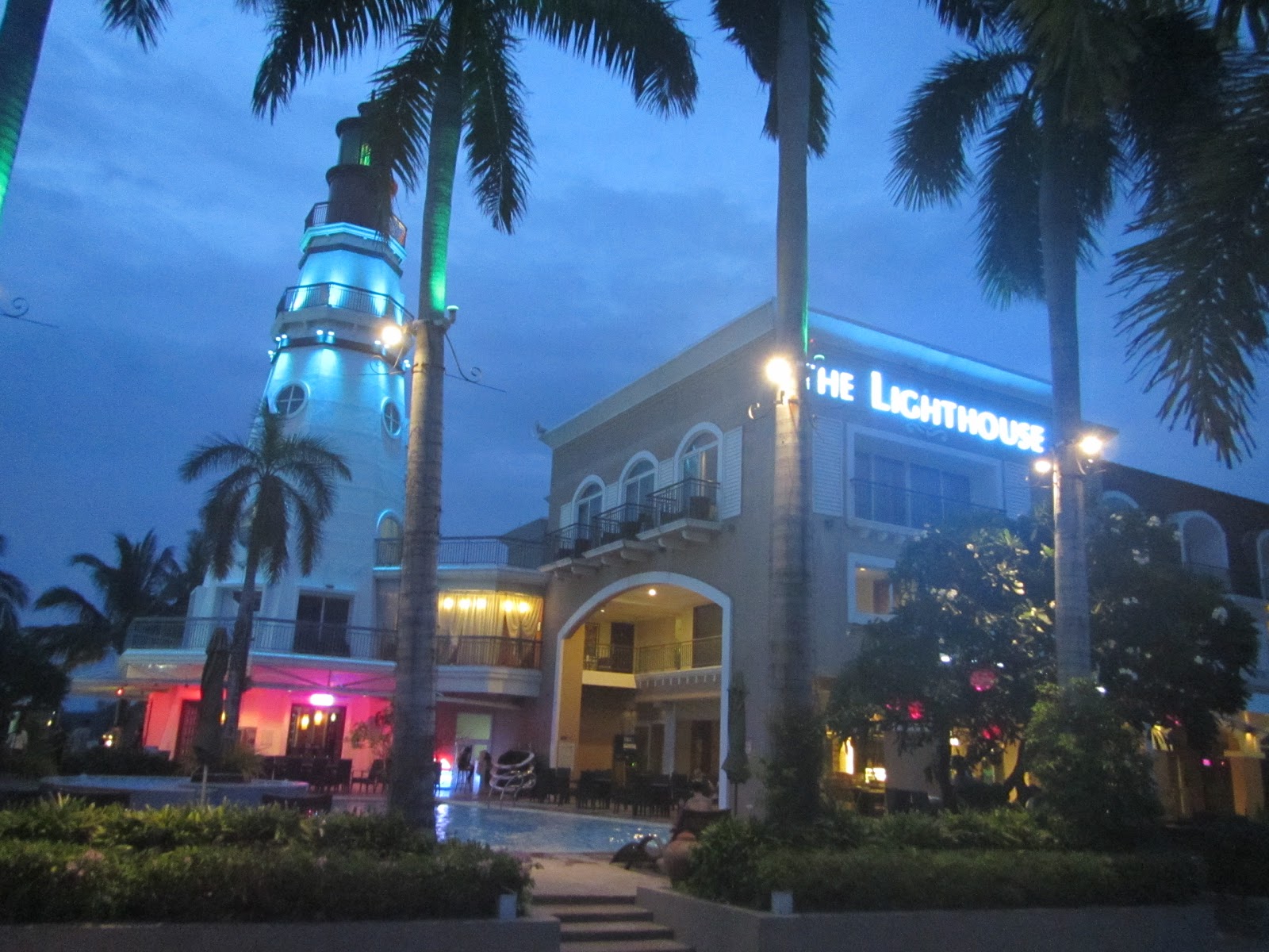 LEXICAL CROWN: THE LIGHTHOUSE MARINA RESORT HOTEL: A FEEL OF SUBIC ...