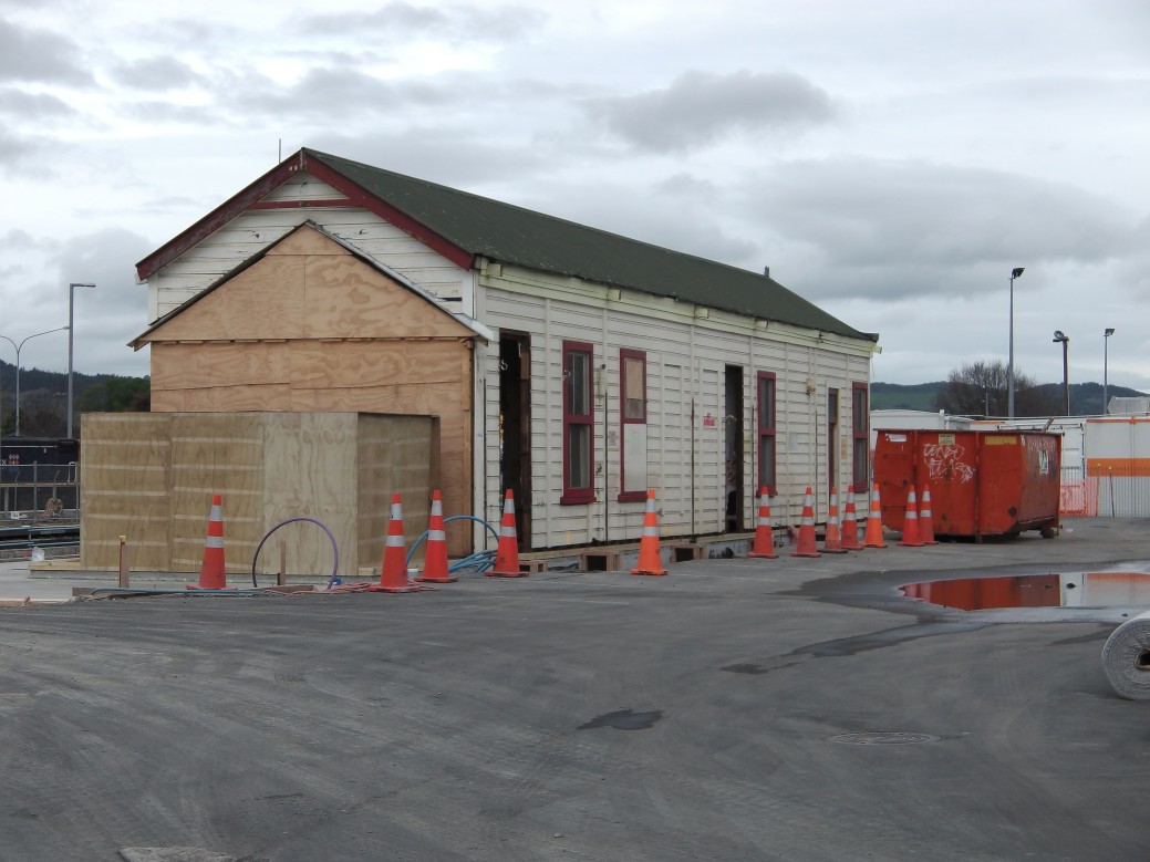 Papakura Station: August 2012