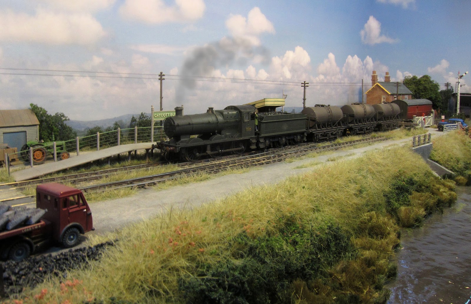 Fungus in Model-Land: 3218 goes visiting