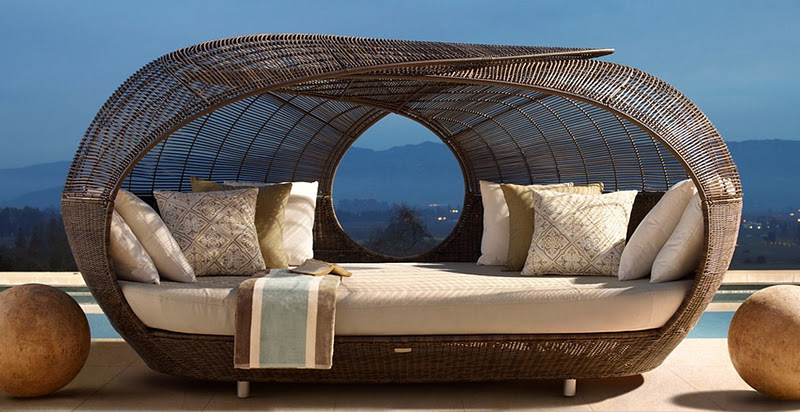 Favorite Things: Things that I love ::: Daybeds on the Beach
