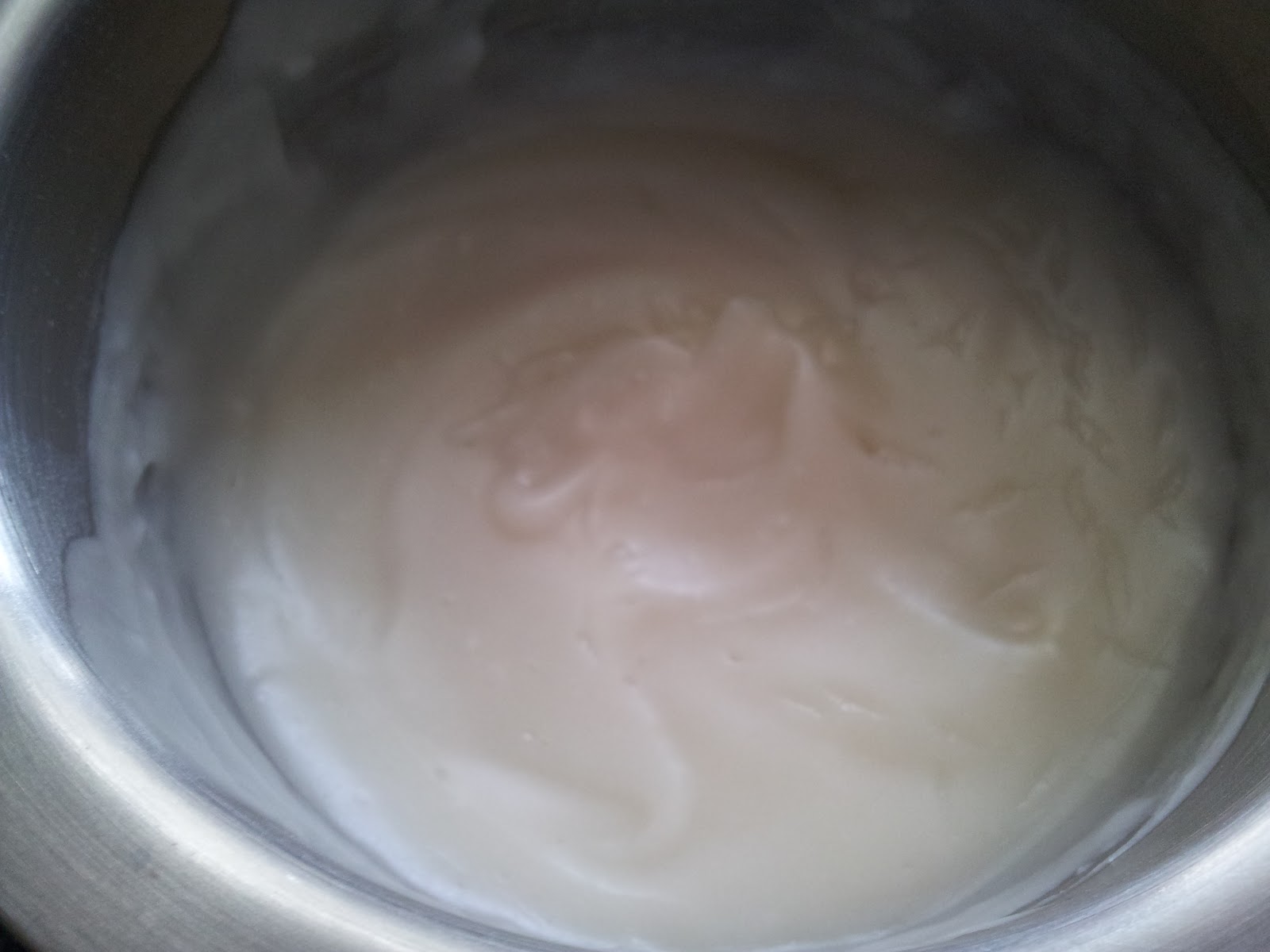 MEL MEOWS: Soft fluffy milk bread (Water roux method)