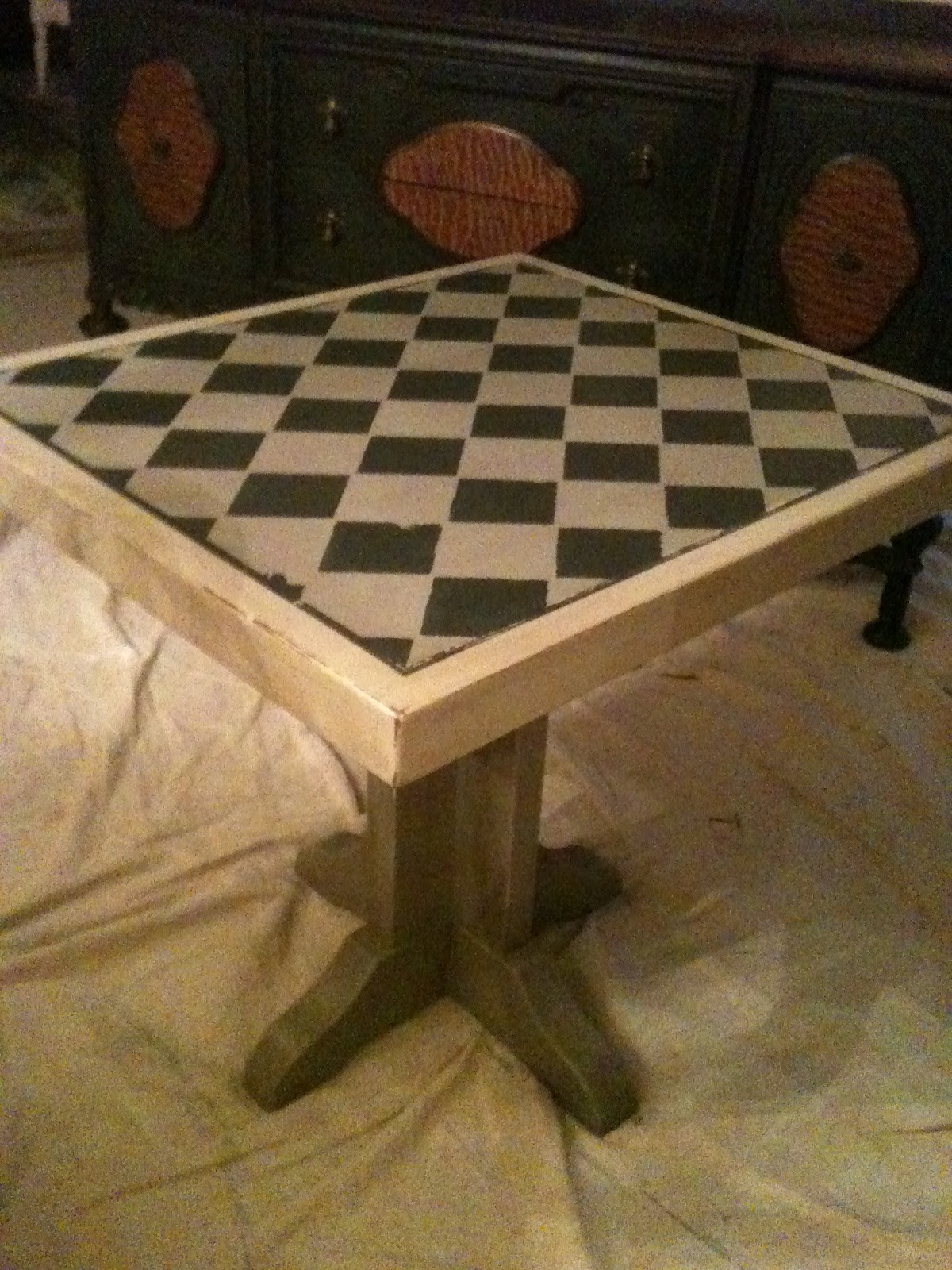 i've got the JOY: Harlequin Table Tutorial