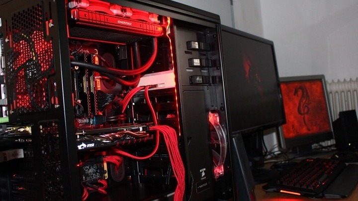 Pilih mana? PC Built Up Atau PC Rakitan? - 123trending.top