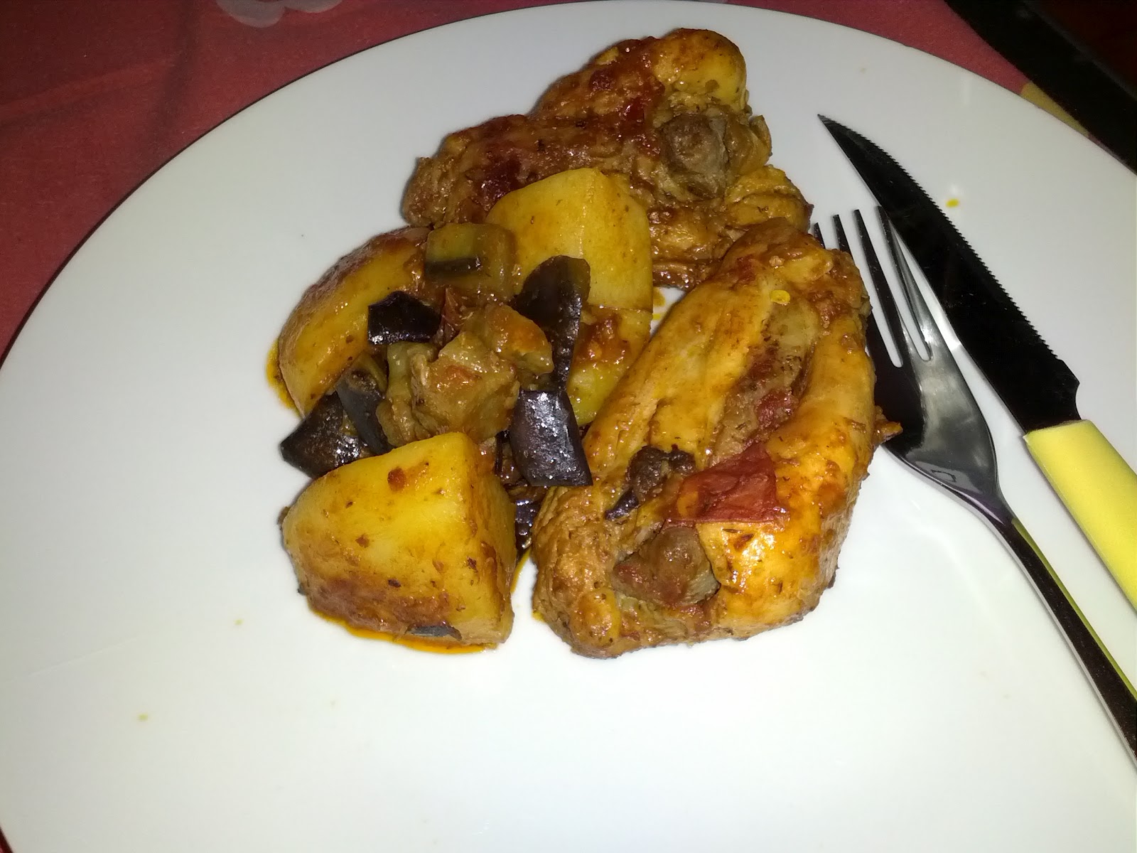 Pollina...c'è tutto un mondo intorno!: Pollo alla cacciatora con melanzane