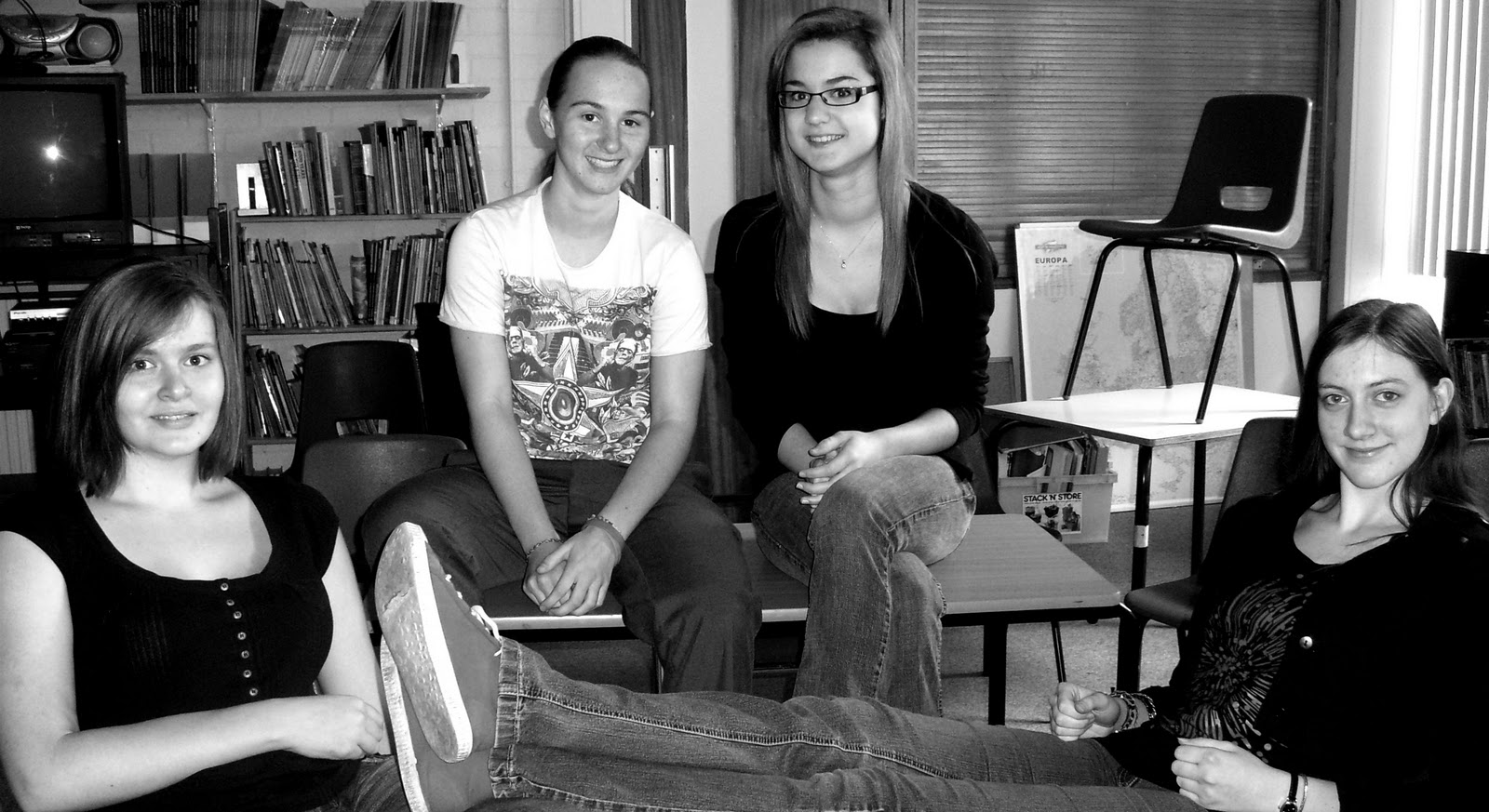 Francesca Peters and Zoe Mackie A2 Music Production: CD/DVD Digipack