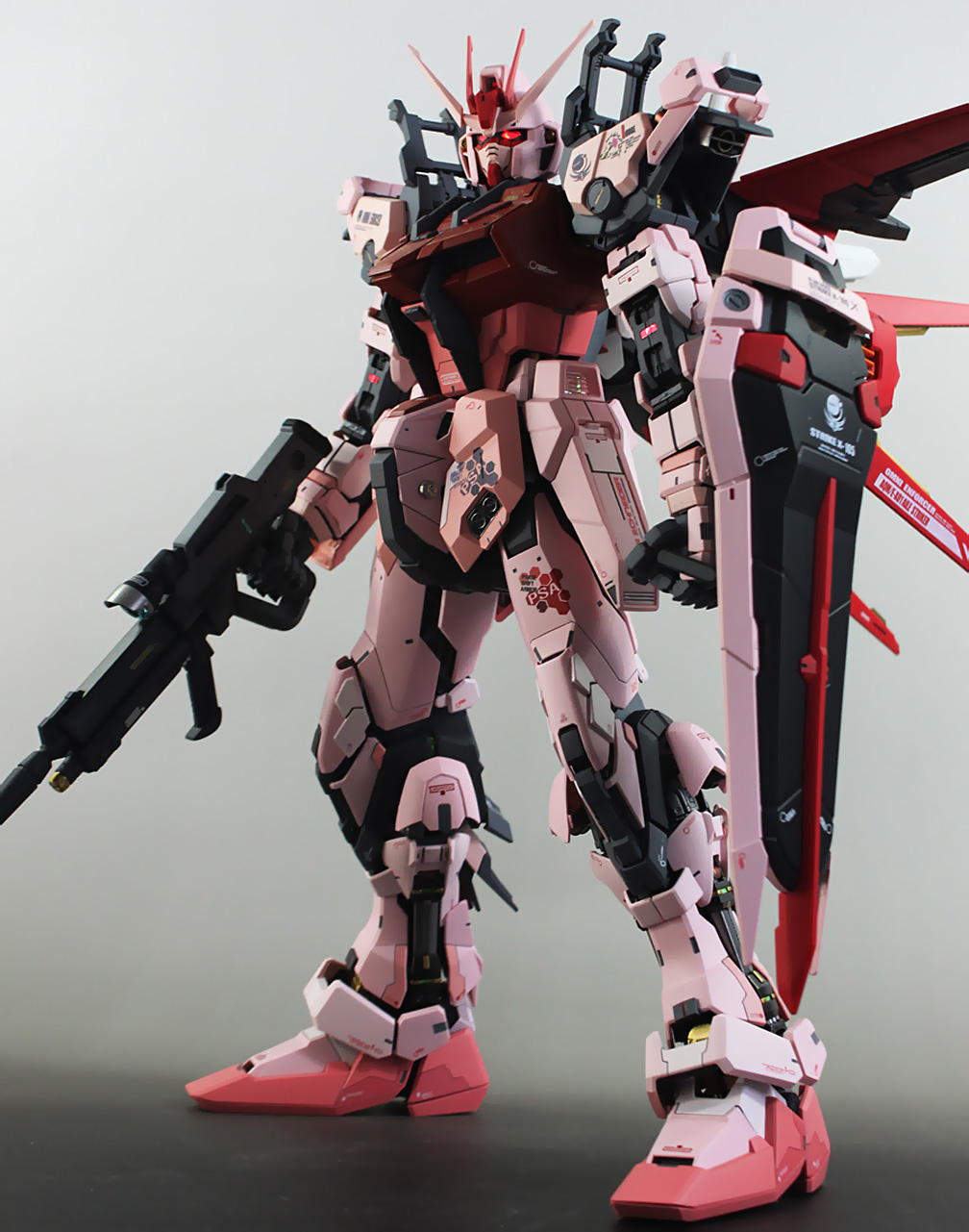 GUNDAM GUY: PG 1/60 Strike Rouge - Painted Build