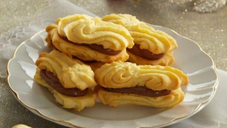 PARIŠKE BANANICE - KREMAST I HRSKAV DESERT OBARA S NOGU