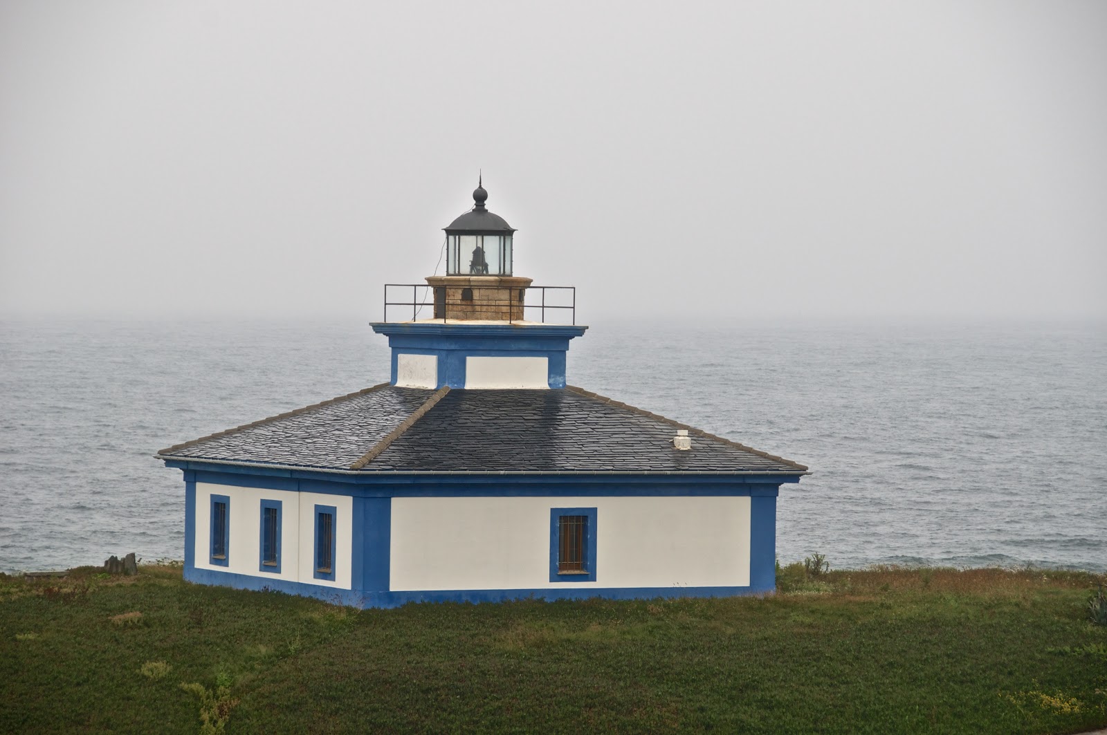 Faros Maritimos: Faro de Isla Pancha. Ría de Ribadeo