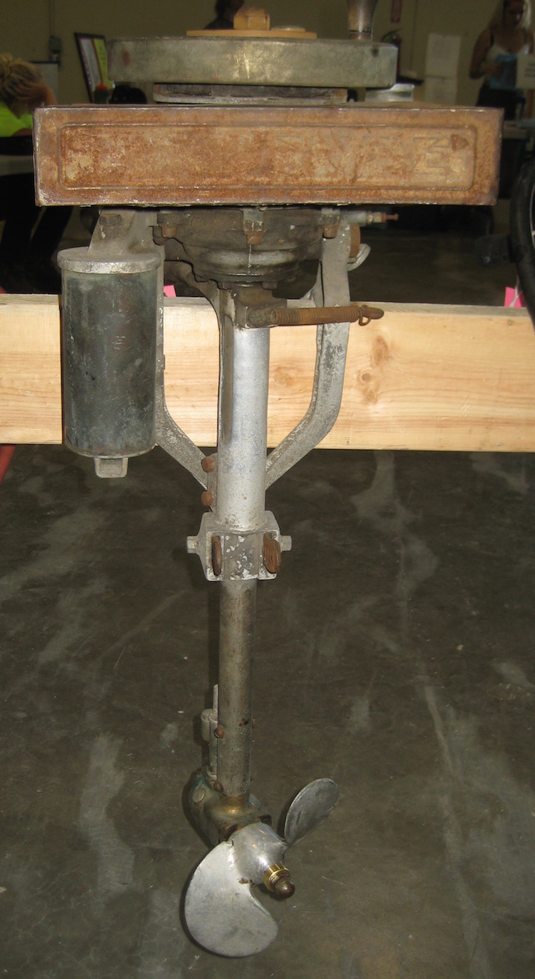 Tomahawk Day x Day - Old Outboard Motors: Alloy There! - The Evinrude ...